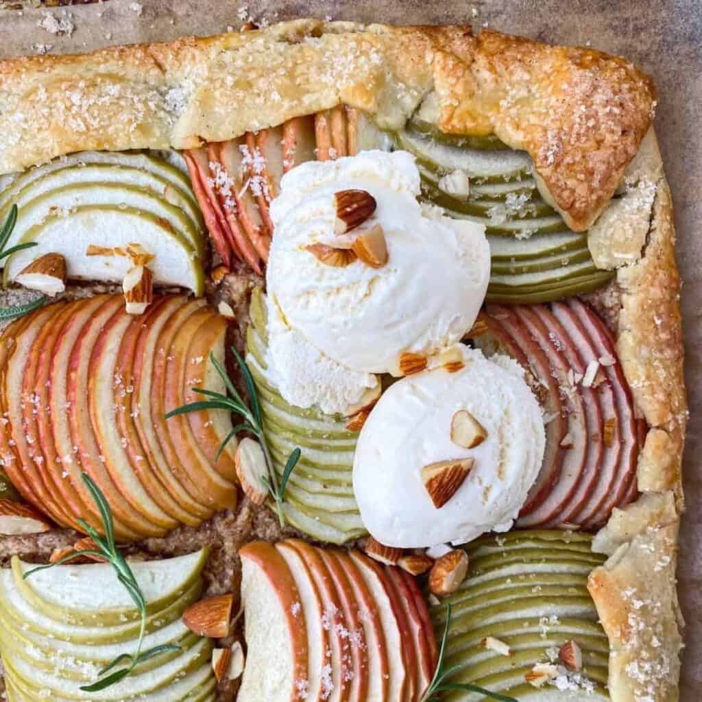 Apple Date Pie - Live to Sweet